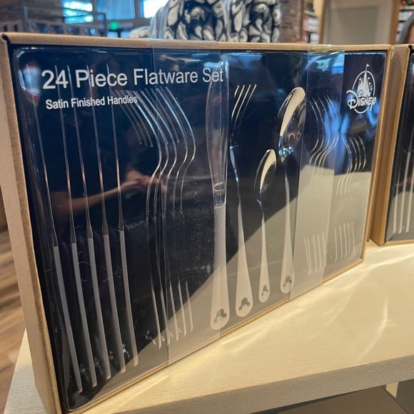 Disney | Dining | New Disney Gourmet Mickey Mouse Flatware Set New ...